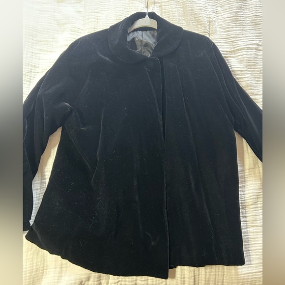 Jackets & Coats | Womens Vintage Black Velvet Opera Coat Cape Swing ...